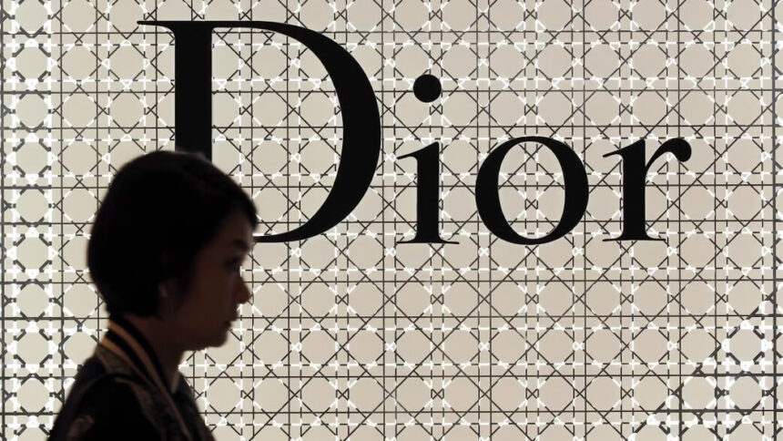 Dior Addict: Parfumul Care Te Va Cuceri cu Aroma Sa Senzuală - Replique ...