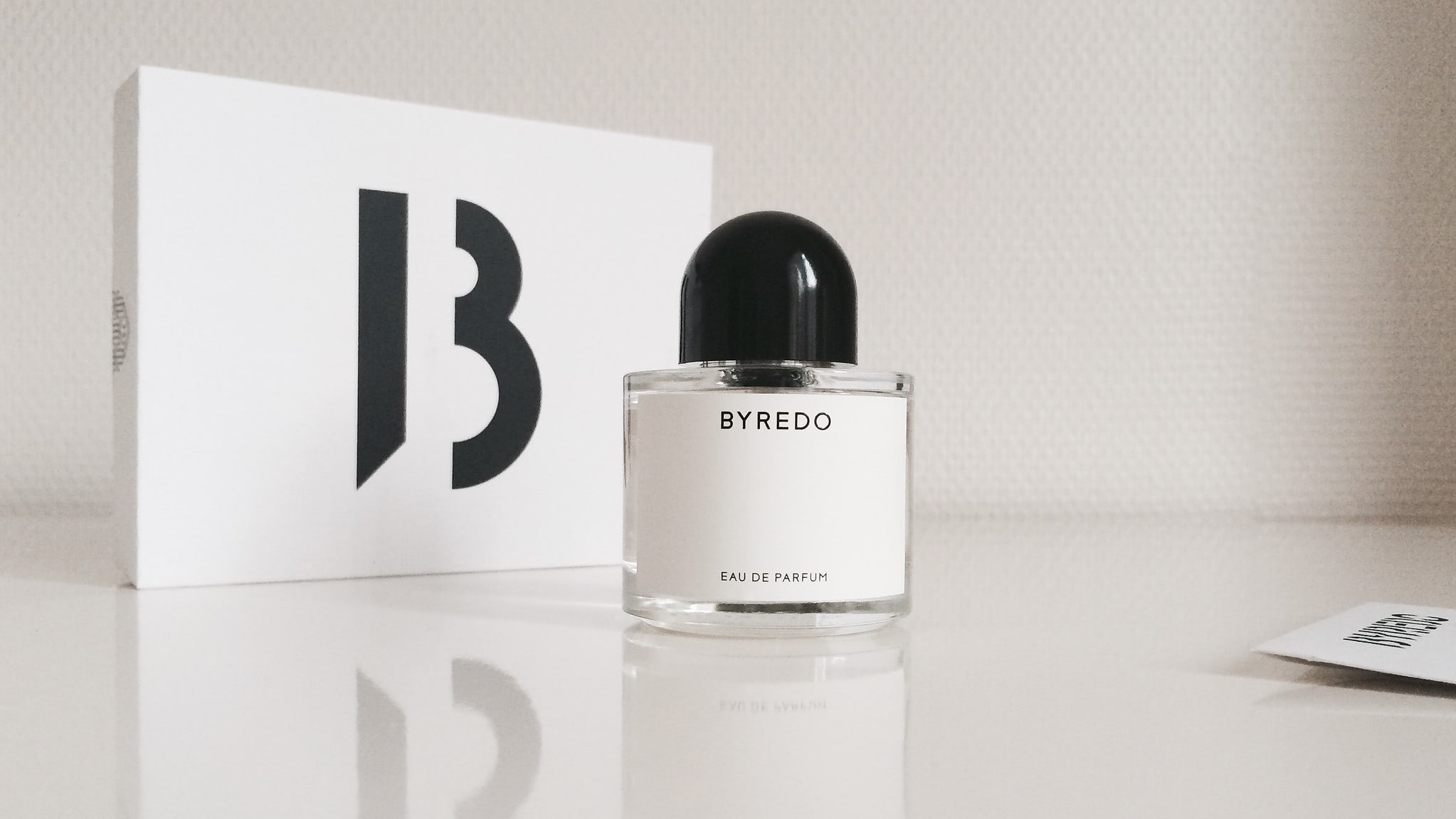Parfumul Byredo Unnamed: Descriere și Recenzii - Replique Parfumerie
